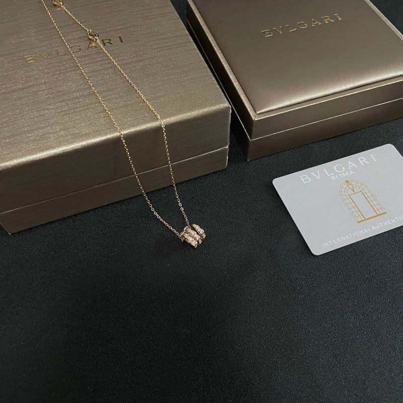 Real Bvlgari Necklaces