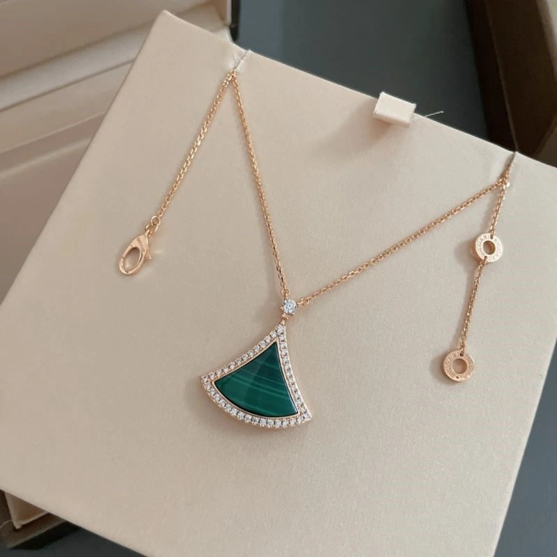 Legit Bvlgari Necklaces