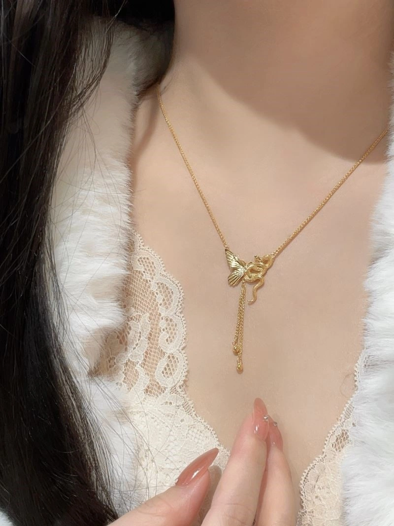 Bargain Bvlgari Necklaces