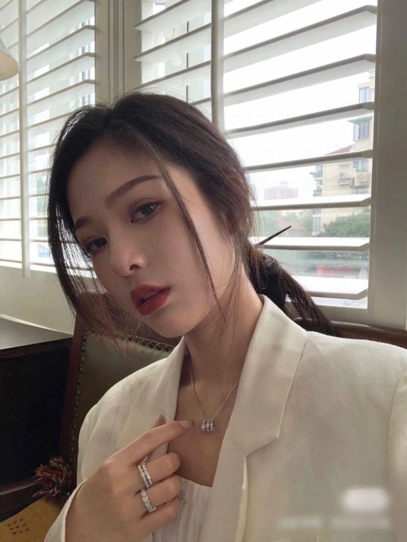 Cut-rate Bvlgari Necklaces