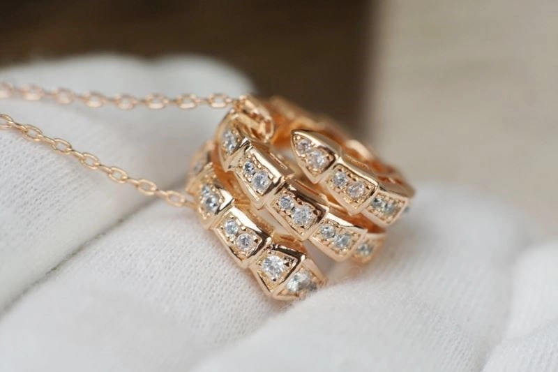 Cut-rate Bvlgari Necklaces