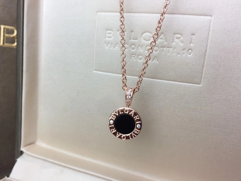 Discounted Bvlgari Necklaces