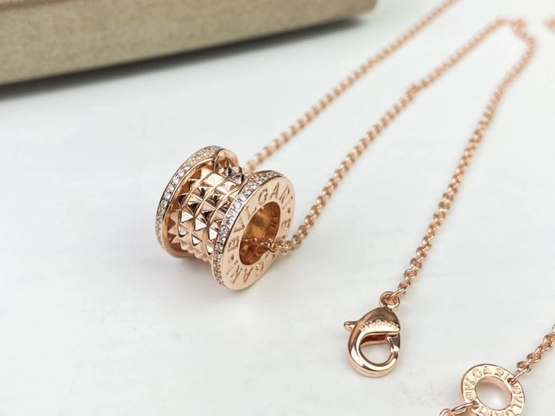 Discounted Bvlgari Necklaces
