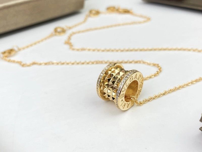 Discounted Bvlgari Necklaces
