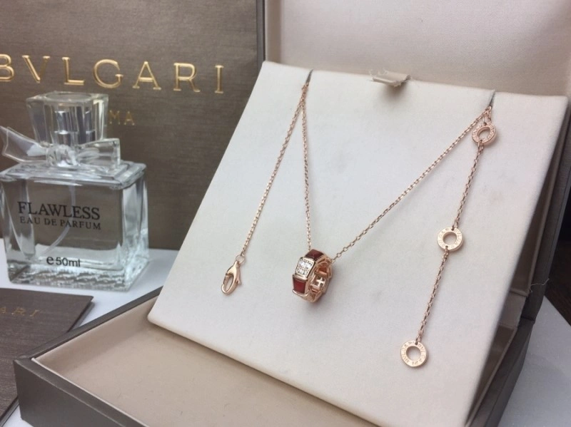 Low-cost Bvlgari Necklaces