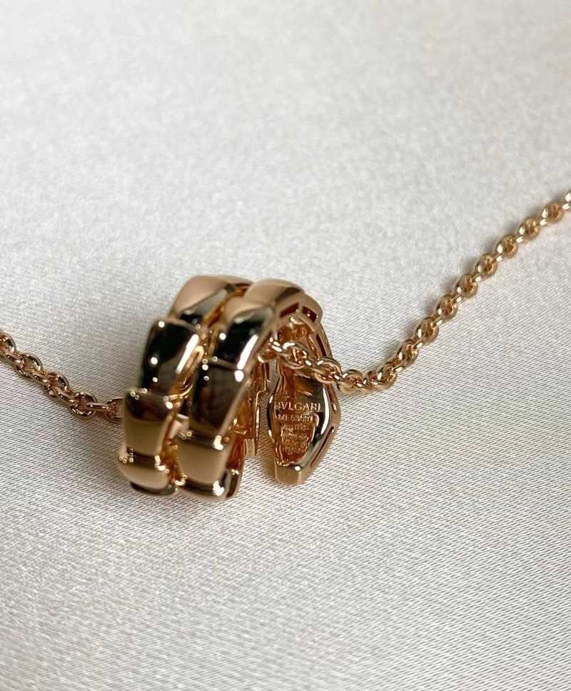 Brand-authenticated Bvlgari Necklaces