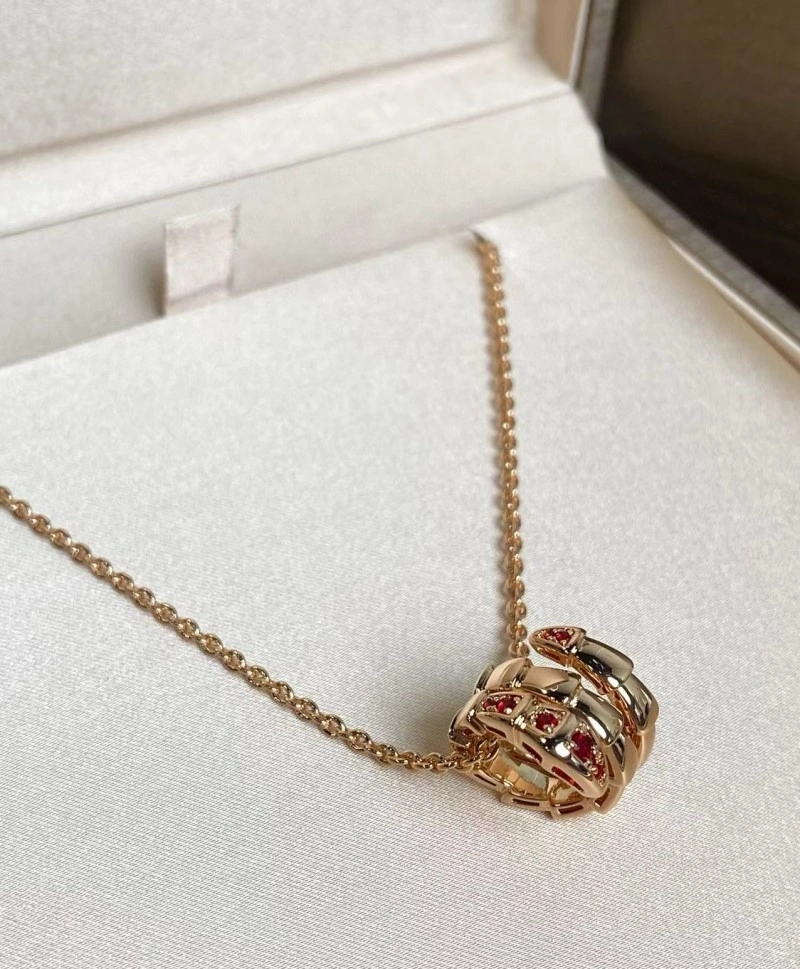 Brand-authenticated Bvlgari Necklaces