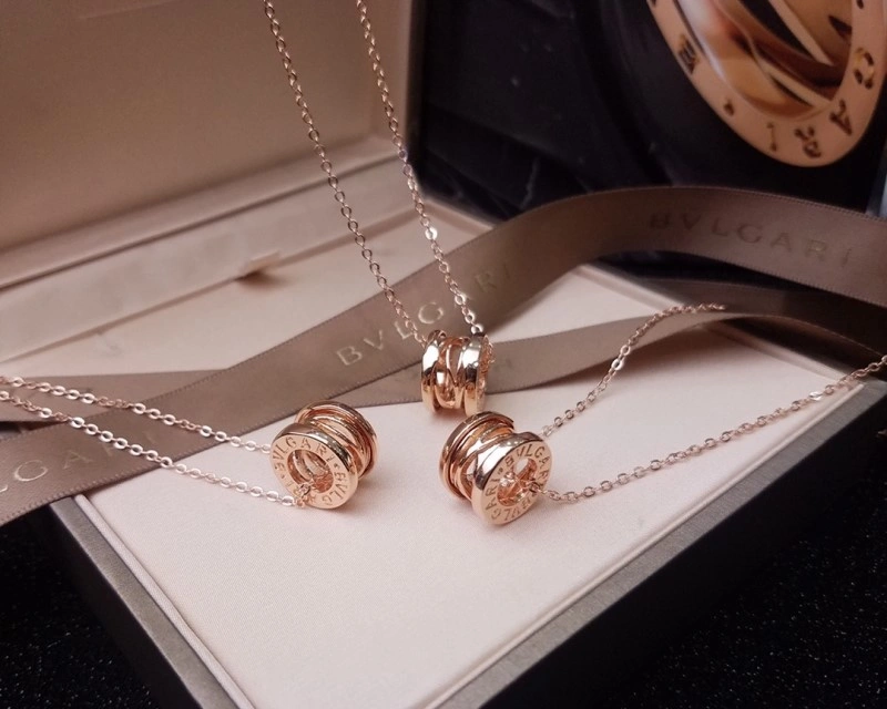 Official Bvlgari Necklaces