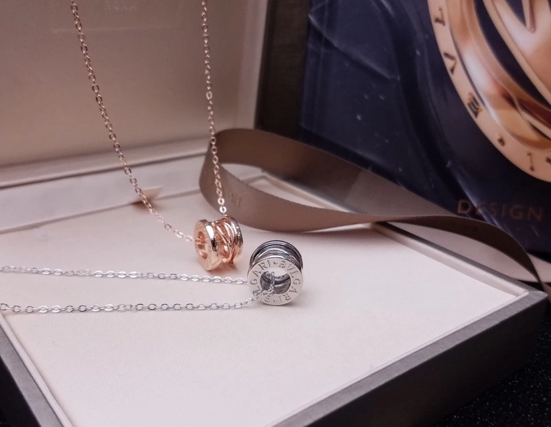 Official Bvlgari Necklaces