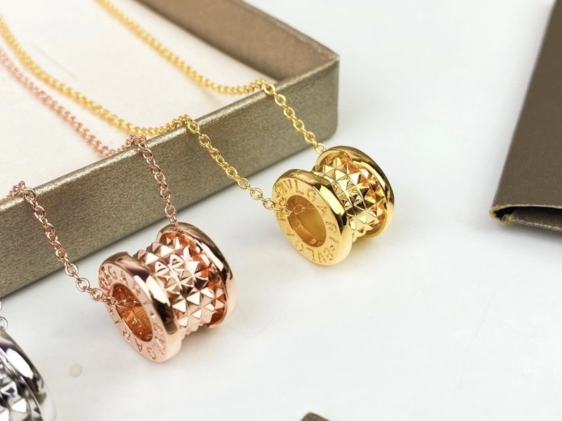 Cut-rate Bvlgari Necklaces