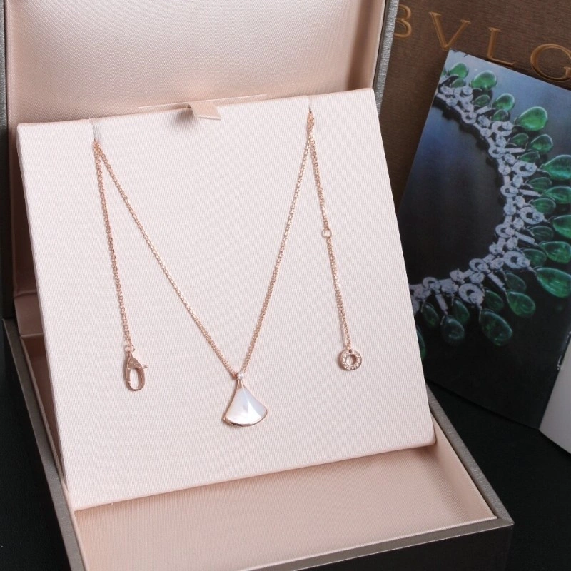 Discounted Bvlgari Necklaces