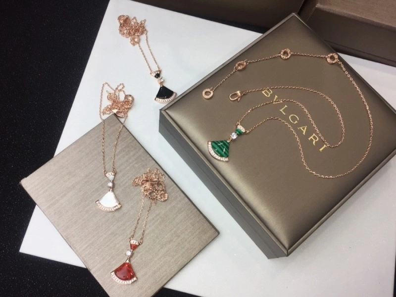 Precise copy Bvlgari Necklaces