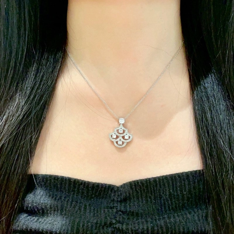 Brand-authenticated Bvlgari Necklaces