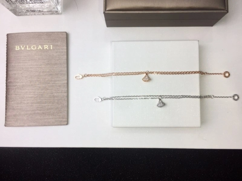 Precise copy Bvlgari Necklaces