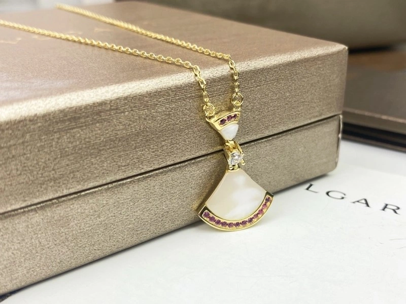 Cut-rate Bvlgari Necklaces