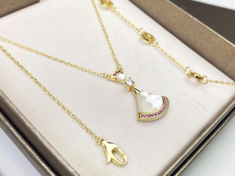Cut-rate Bvlgari Necklaces