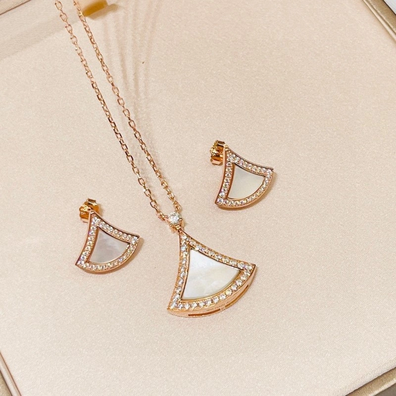 Value-priced Bvlgari Necklaces