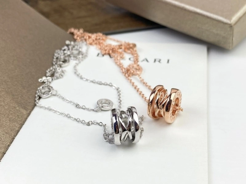 Top mirror Bvlgari Necklaces