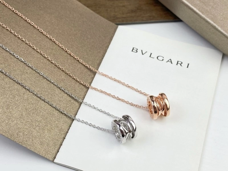 Top mirror Bvlgari Necklaces