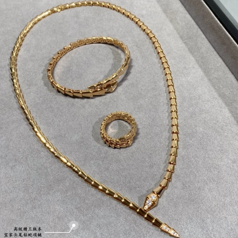 Discounted Bvlgari Necklaces
