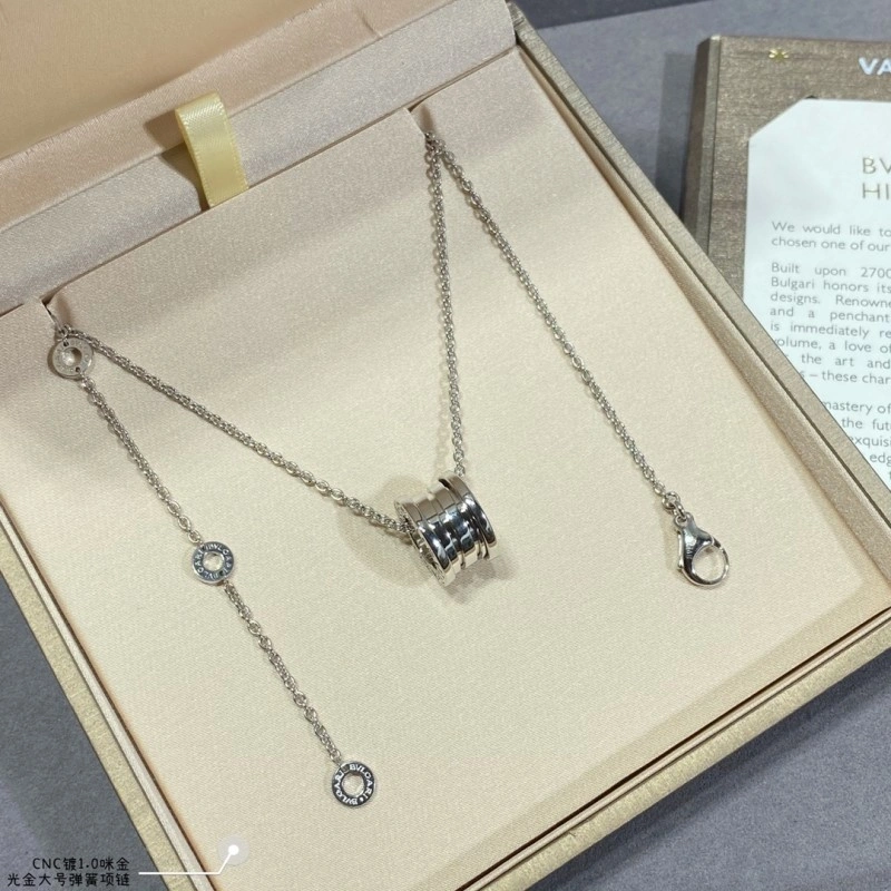 Top mirror Bvlgari Necklaces