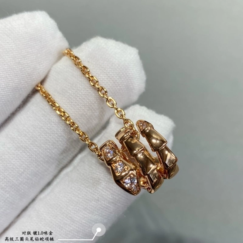 Top match Bvlgari Necklaces