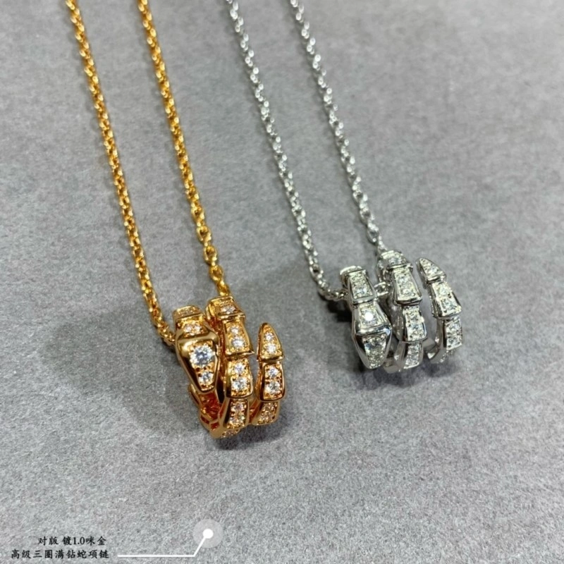 Top mirror Bvlgari Necklaces
