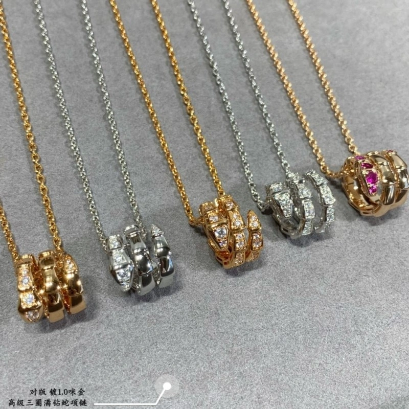 Top mirror Bvlgari Necklaces