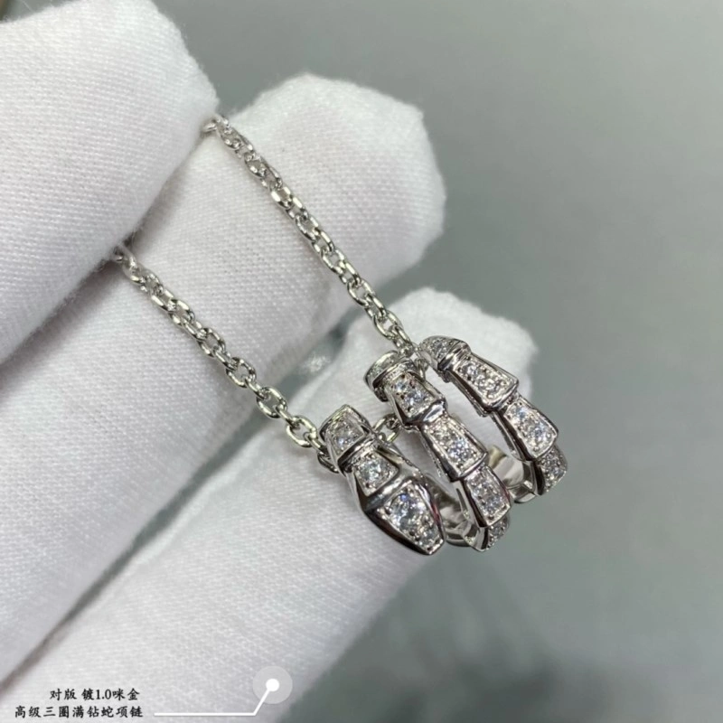 Top mirror Bvlgari Necklaces