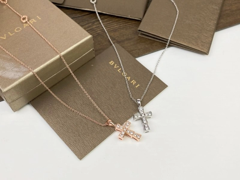 Official Bvlgari Necklaces