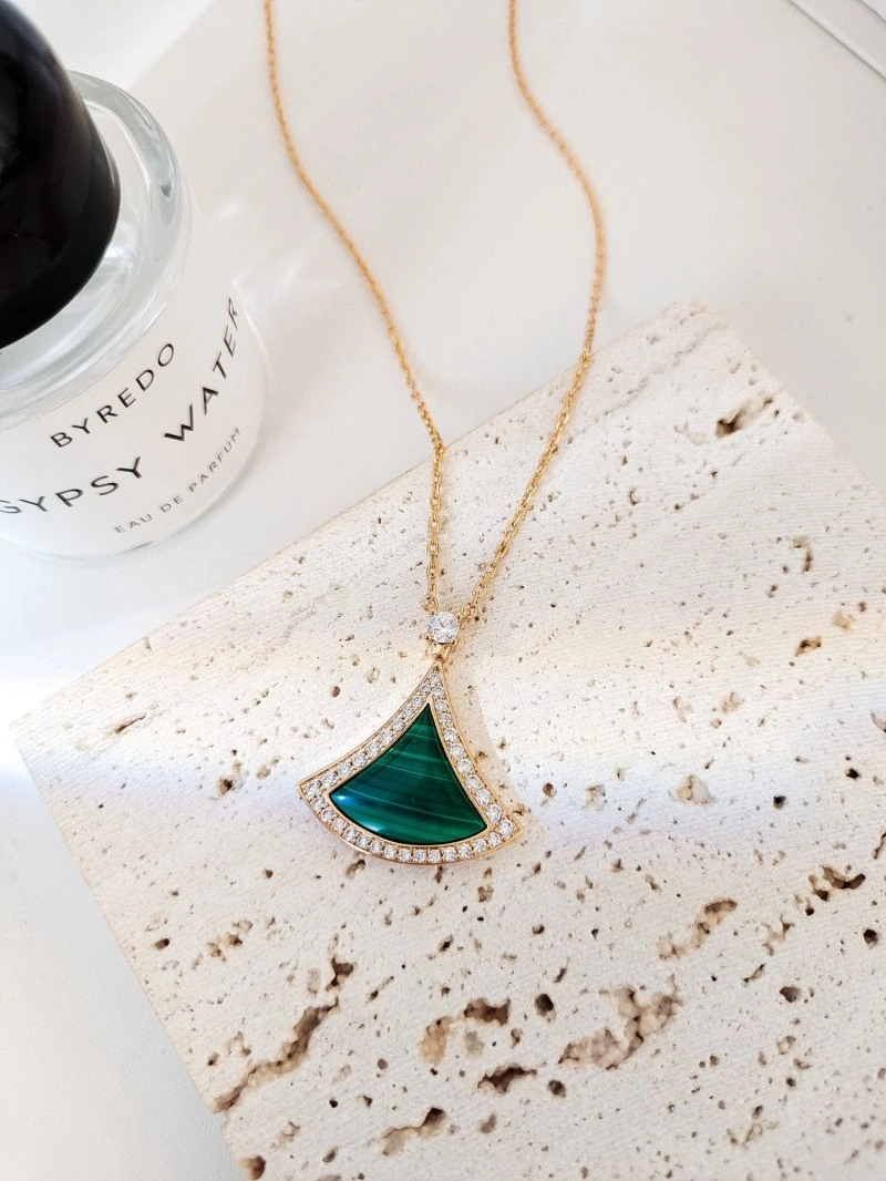 Bargain Bvlgari Necklaces
