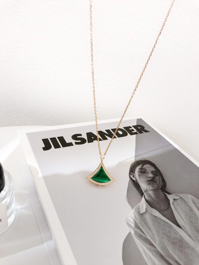 Bargain Bvlgari Necklaces