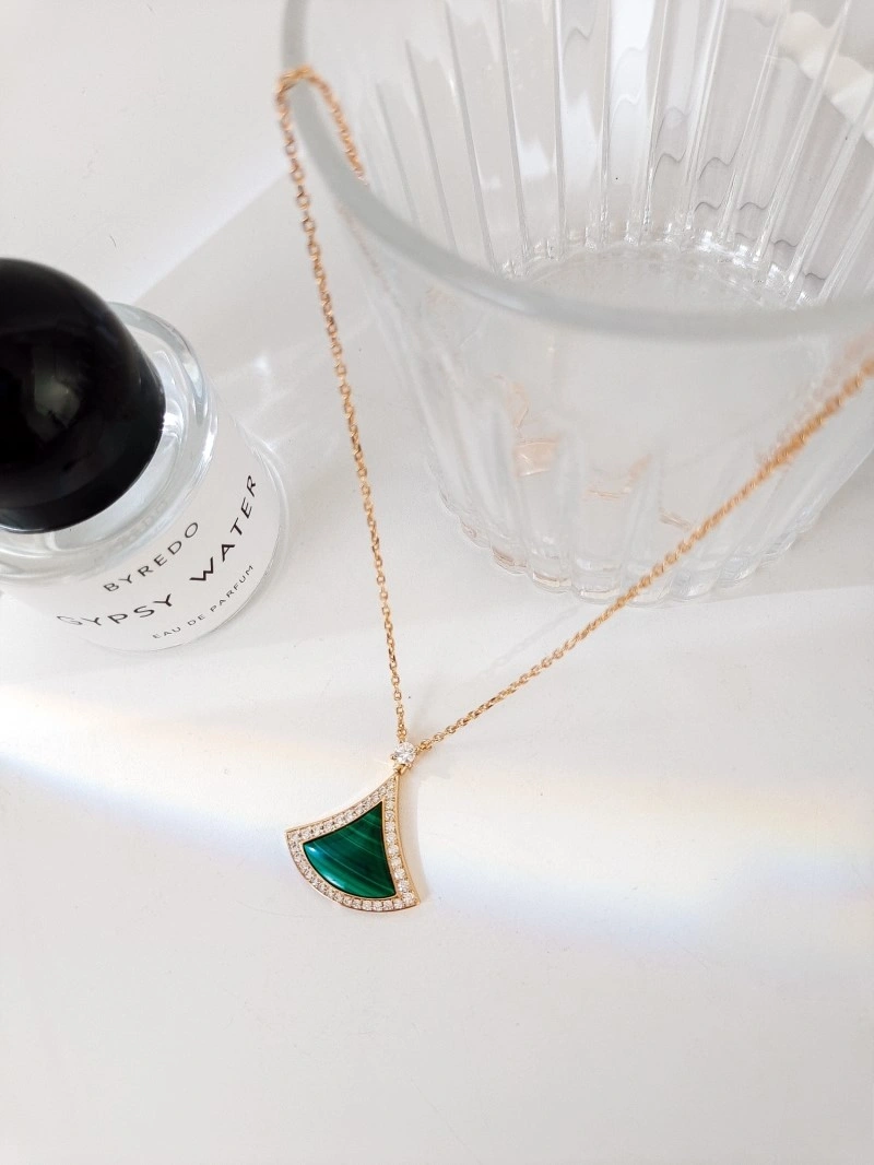 Bargain Bvlgari Necklaces