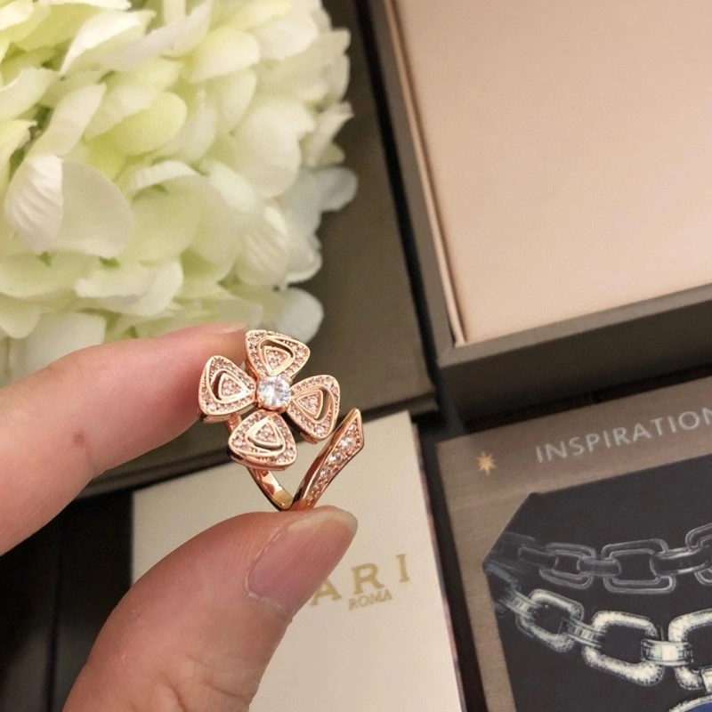 Discounted Bvlgari Necklaces