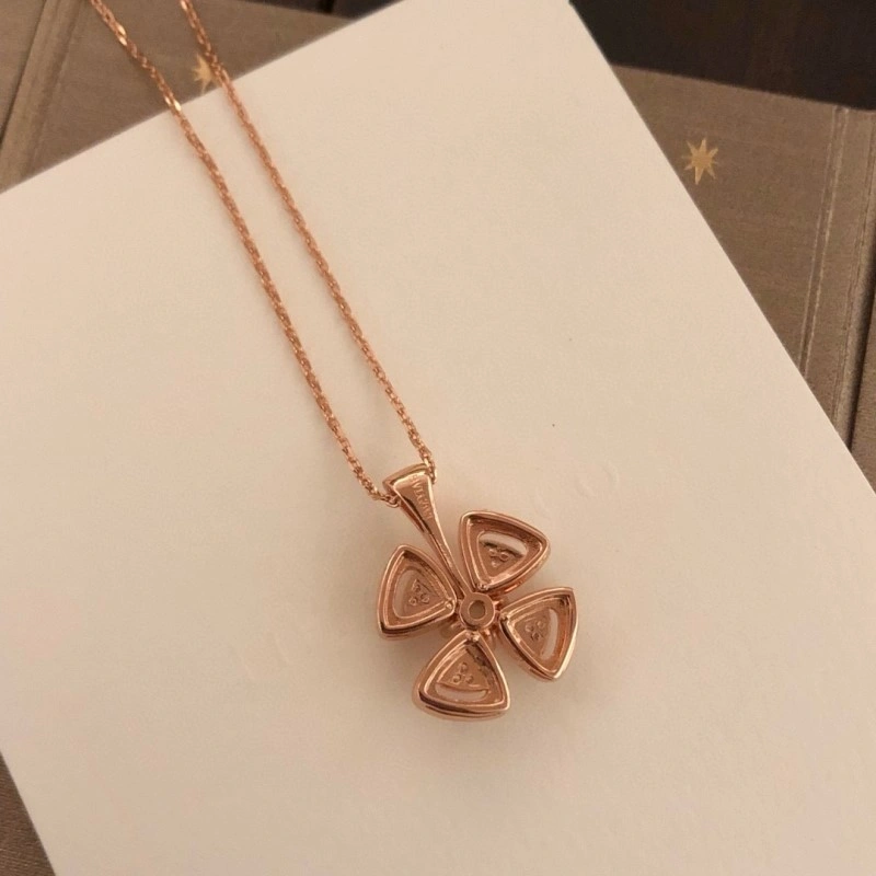 Discounted Bvlgari Necklaces