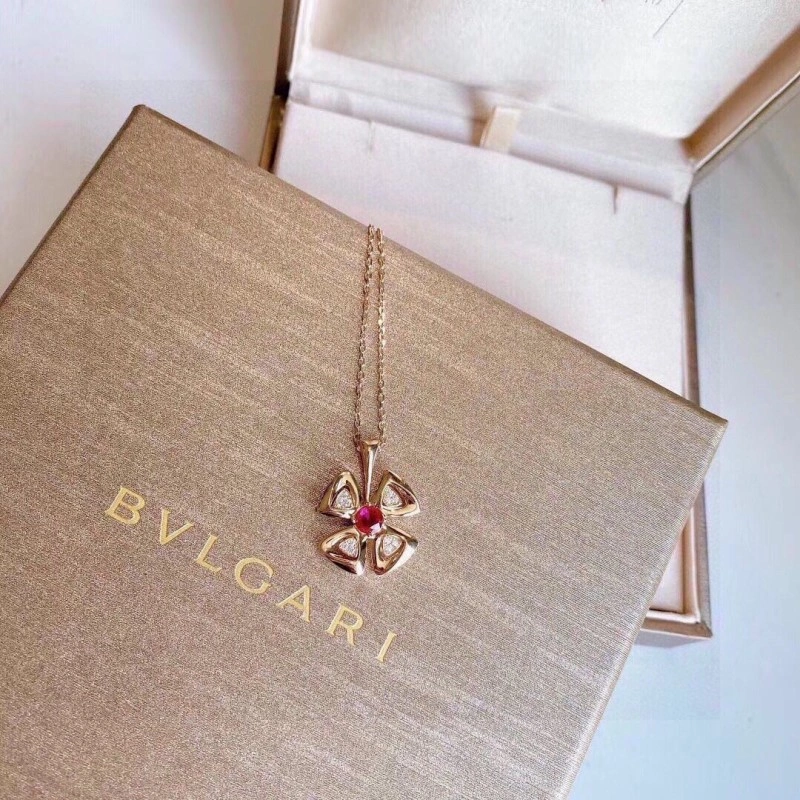Budget-friendly Bvlgari Necklaces
