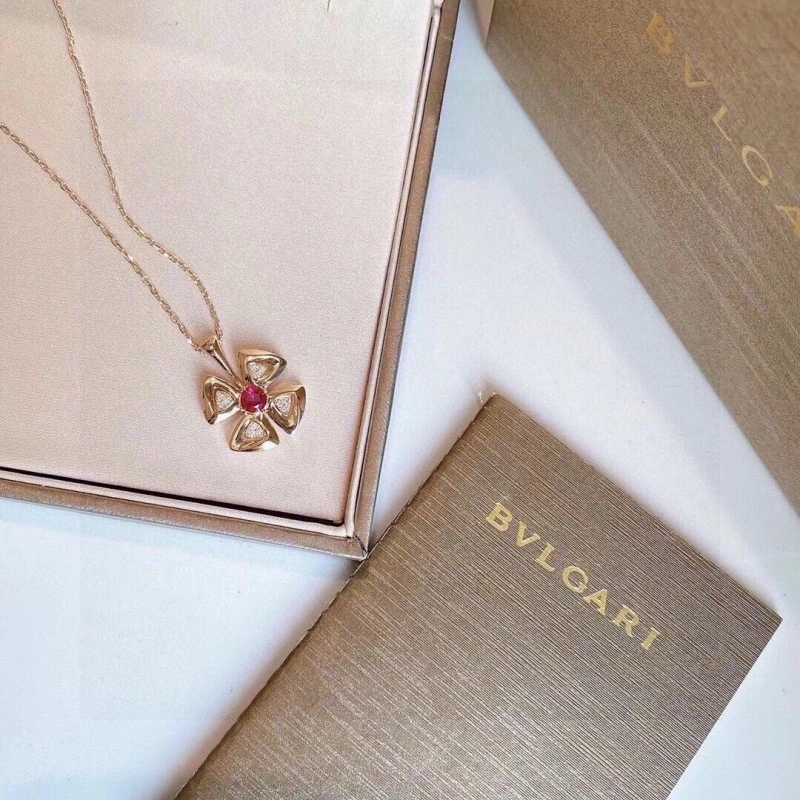 Budget-friendly Bvlgari Necklaces
