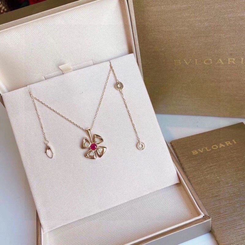 Budget-friendly Bvlgari Necklaces