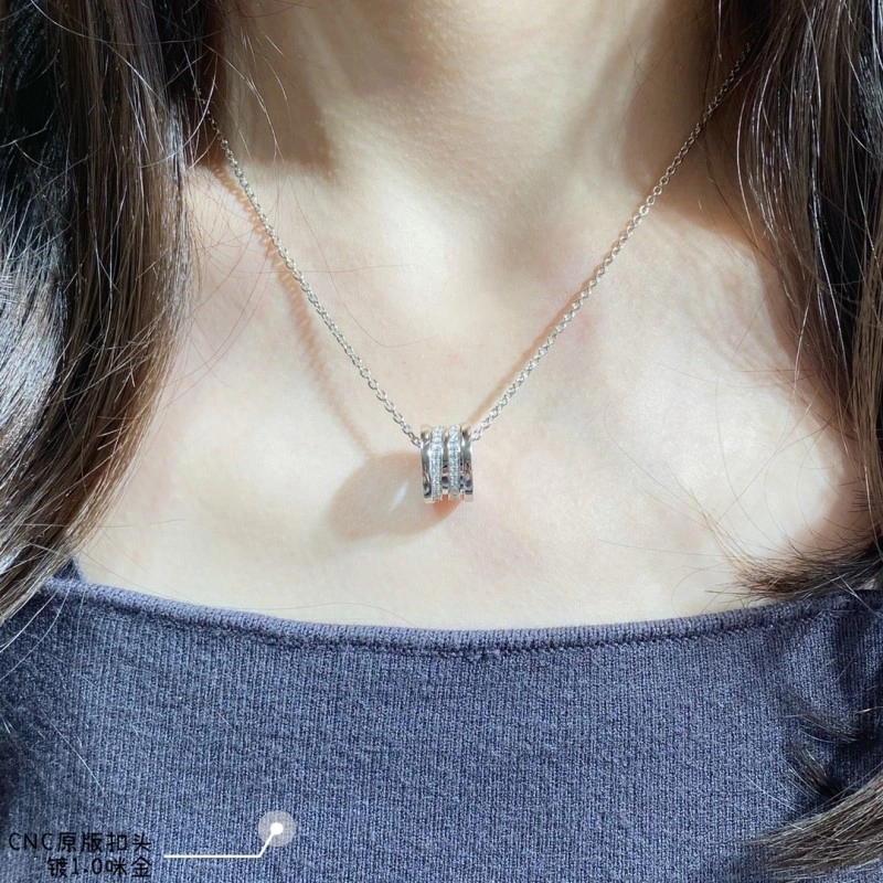 Precise copy Bvlgari Necklaces