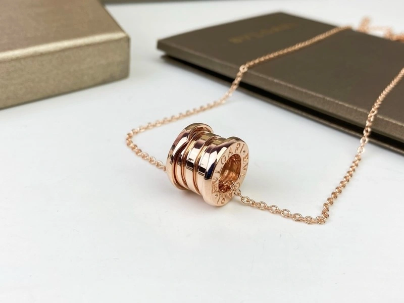 Brand-authenticated Bvlgari Necklaces