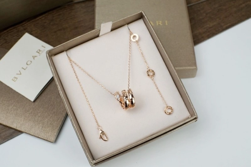 Real Bvlgari Necklaces