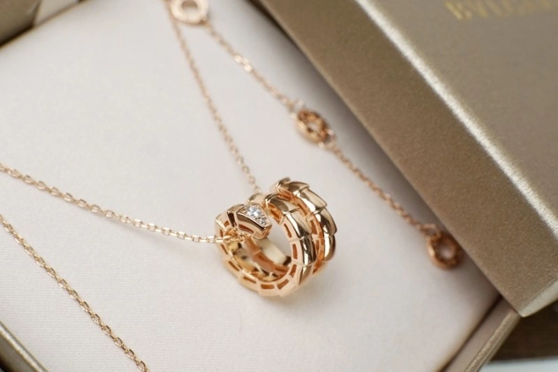 Real Bvlgari Necklaces