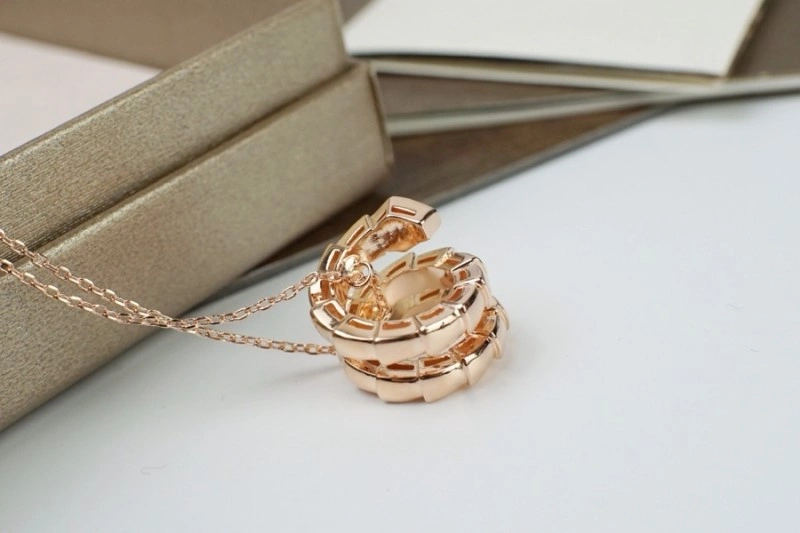 Real Bvlgari Necklaces