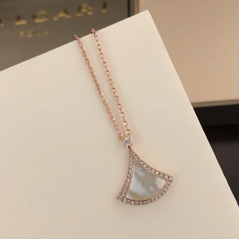 Brand-authenticated Bvlgari Necklaces