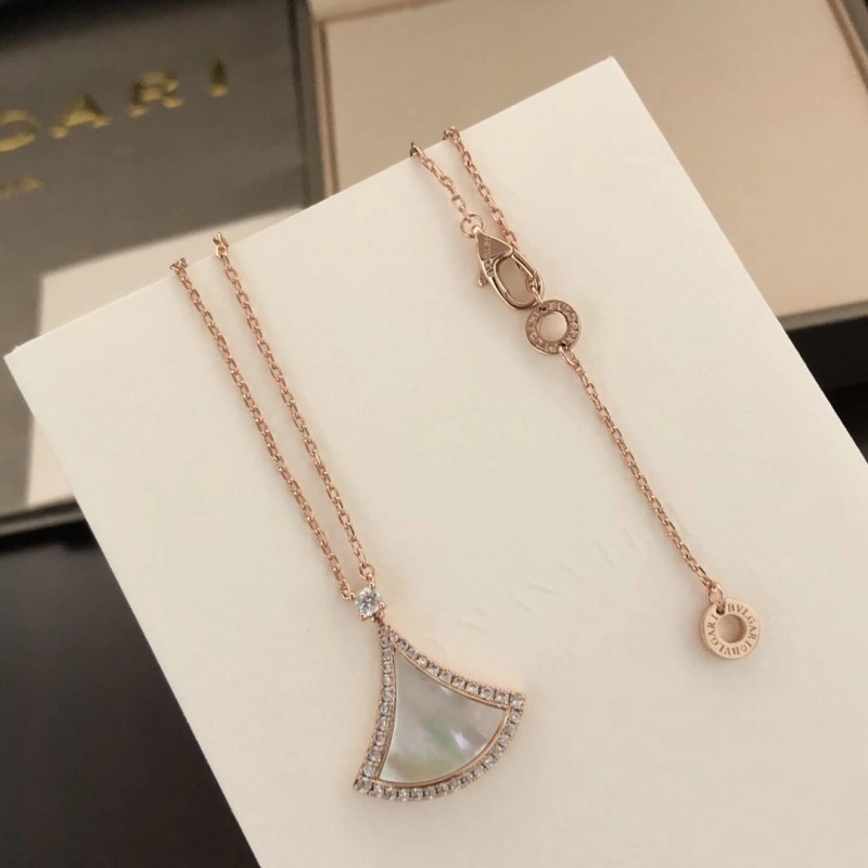 Brand-authenticated Bvlgari Necklaces