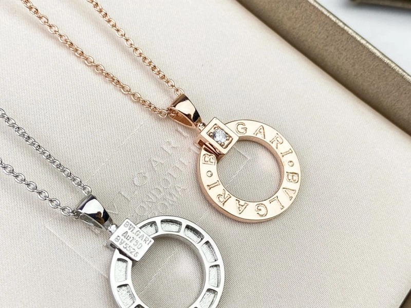 Top mirror Bvlgari Necklaces