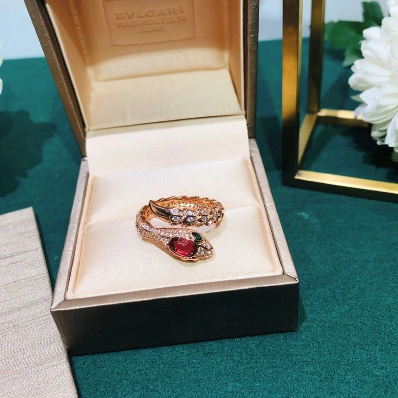 Top mirror Bvlgari Rings