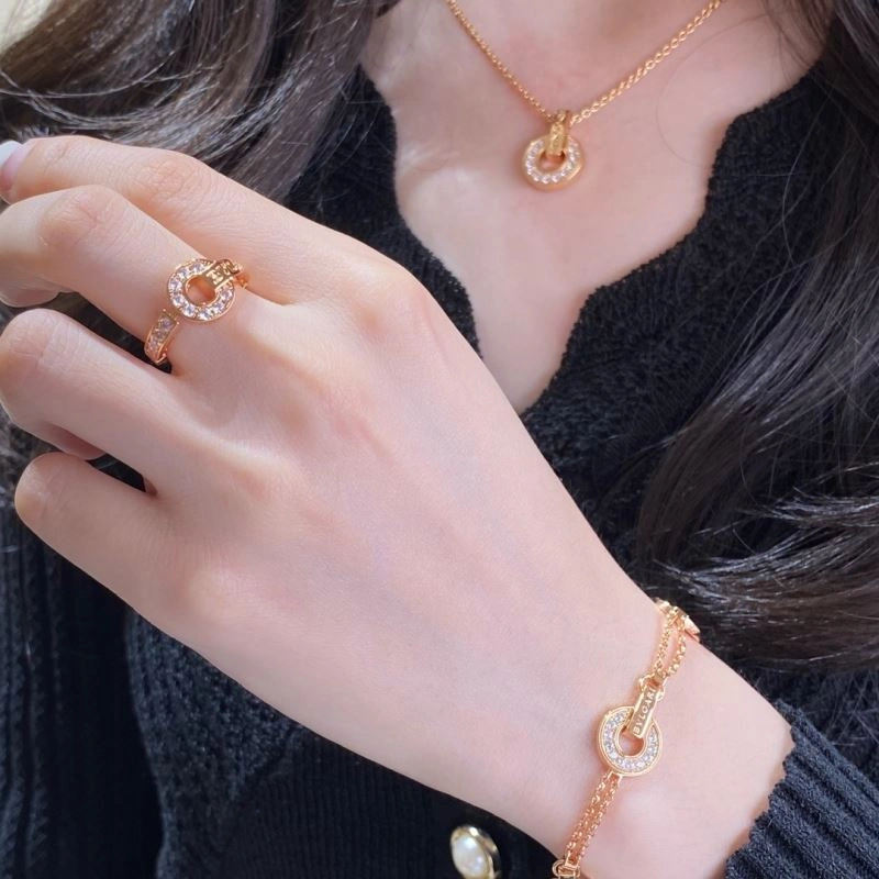 Indistinguishable Bvlgari Rings