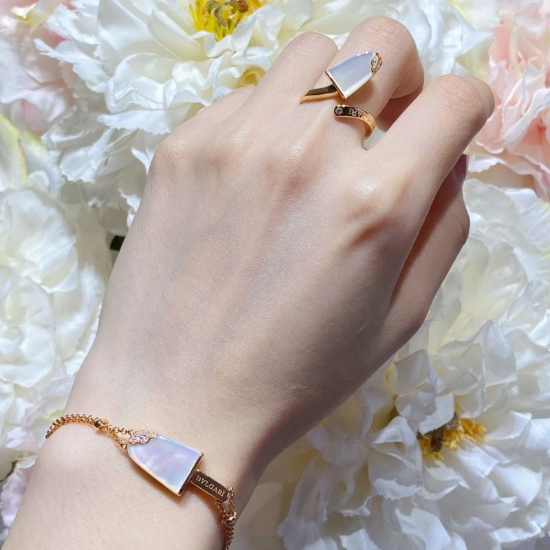 Low-cost Bvlgari Rings