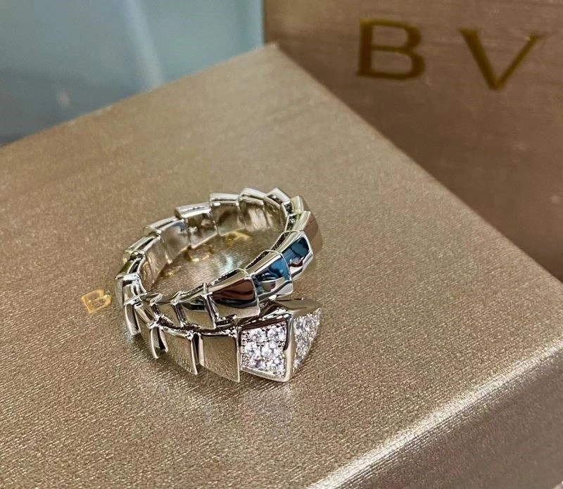 Top mirror Bvlgari Rings